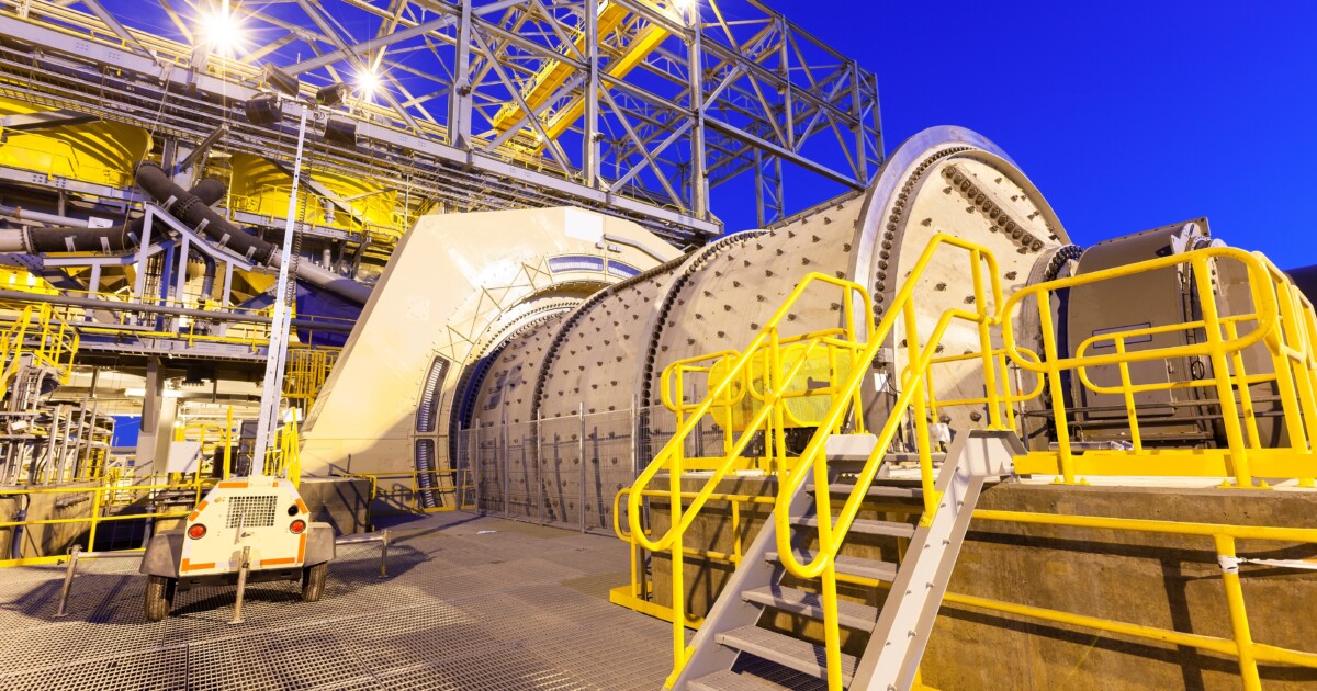 Etape 9 et 10 de la fabrication du ciment : Le broyage du Clinker ...